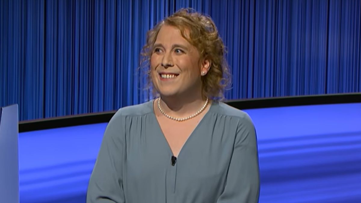 Record-Breaking Jeopardy Champ Amy Schneider Recalls How She Was ...