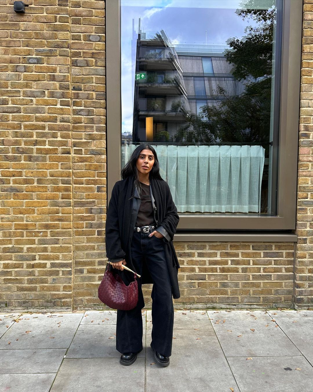 These Are The 6 Handbag Colours Trending This Autumn 2024 | Who What Wear