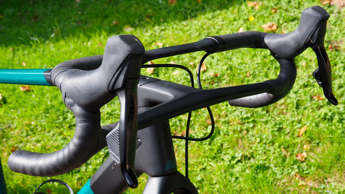 Canyon Grail CF SL 7 eTap review | Bike Perfect