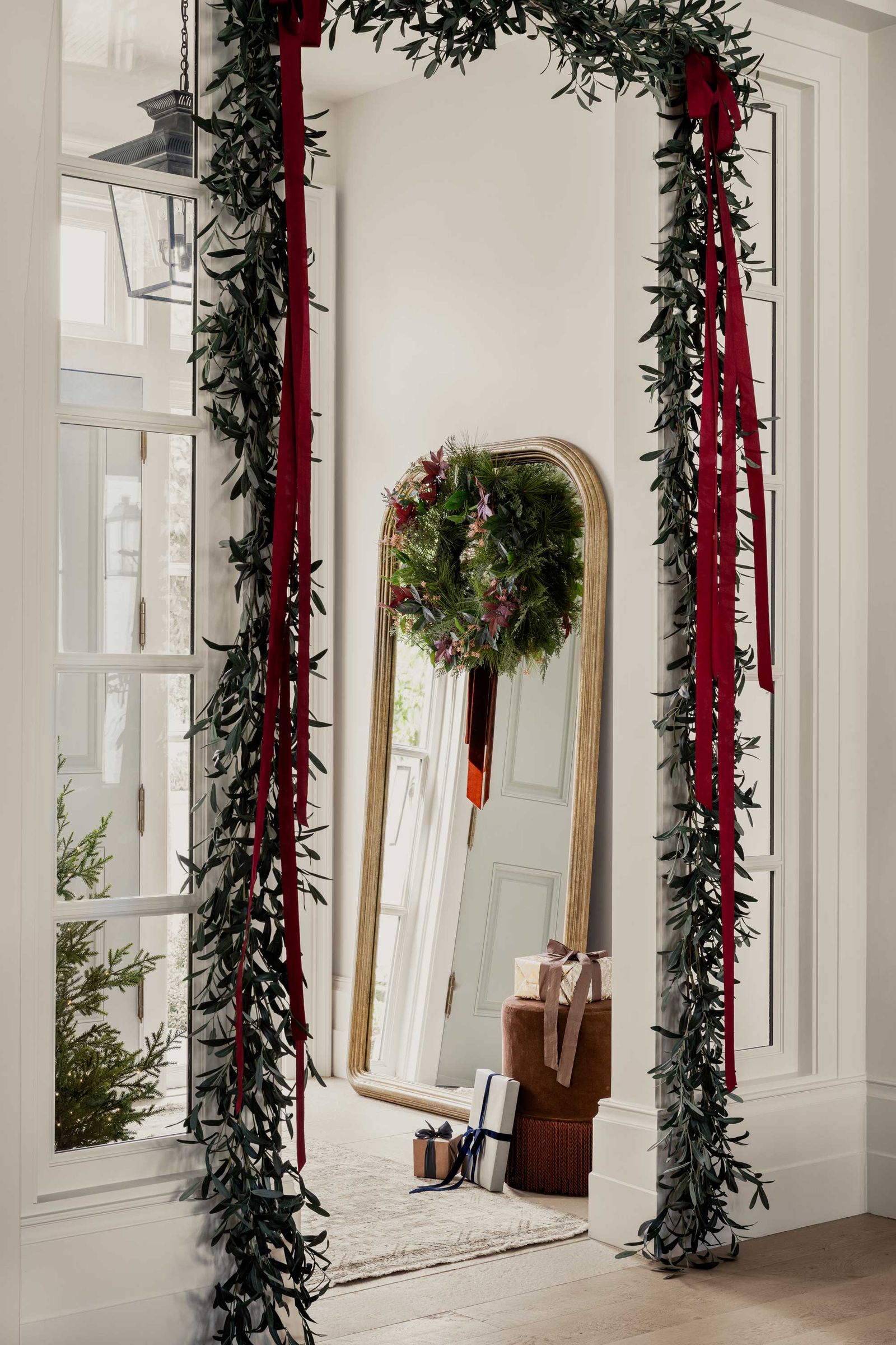 The 10 Biggest Christmas Decor Trends of 2023 | Livingetc