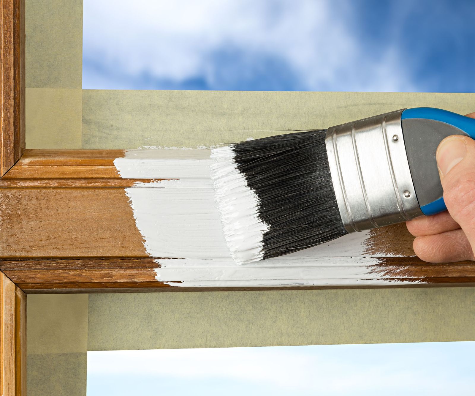 An expert guide to paint uPVC windows in a weekend | Homes and Gardens