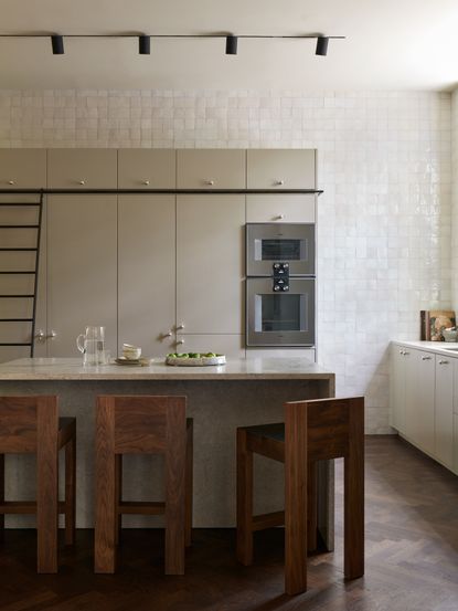 5 Kitchens With Zellige Tiles Used in Clever Ways | Livingetc