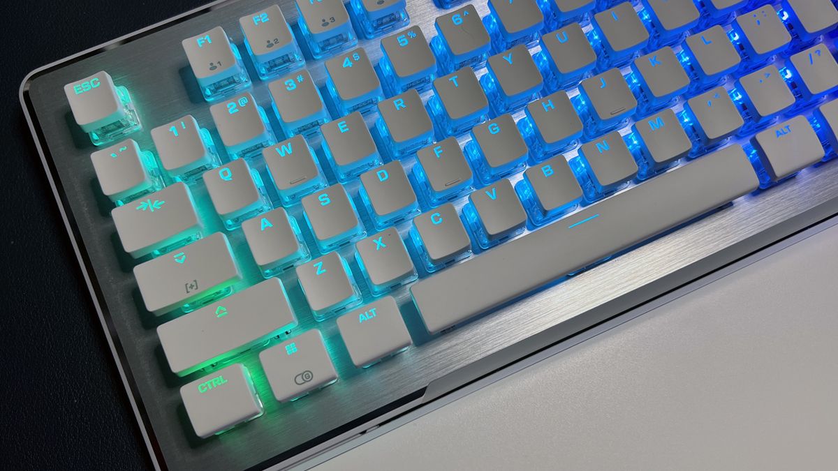 Roccat Vulcan II Review: Also Very Pretty | Tom's Hardware