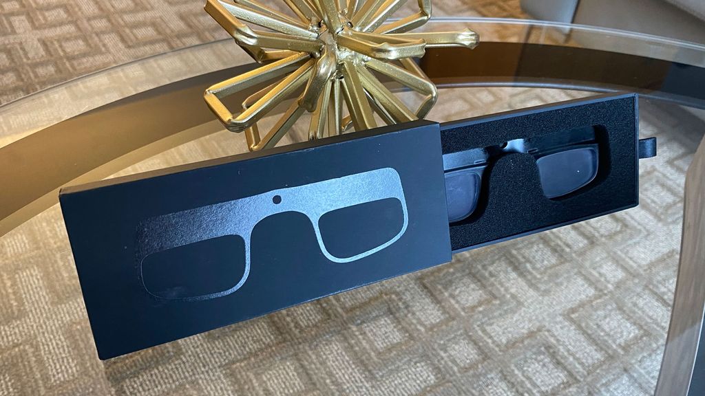 This AR Laptop Promises a 100-inch Virtual Screen, But Limits You to ...