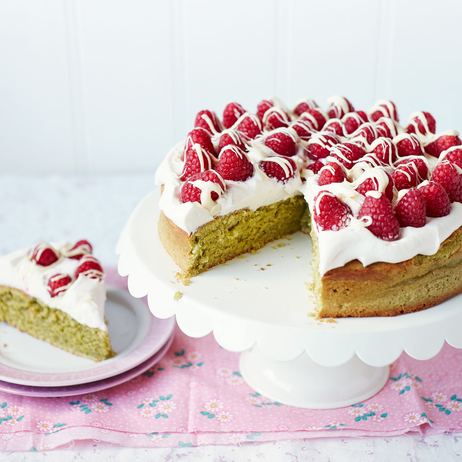 Matcha Cake with Raspberries and White Chocolate | Dessert Recipes ...
