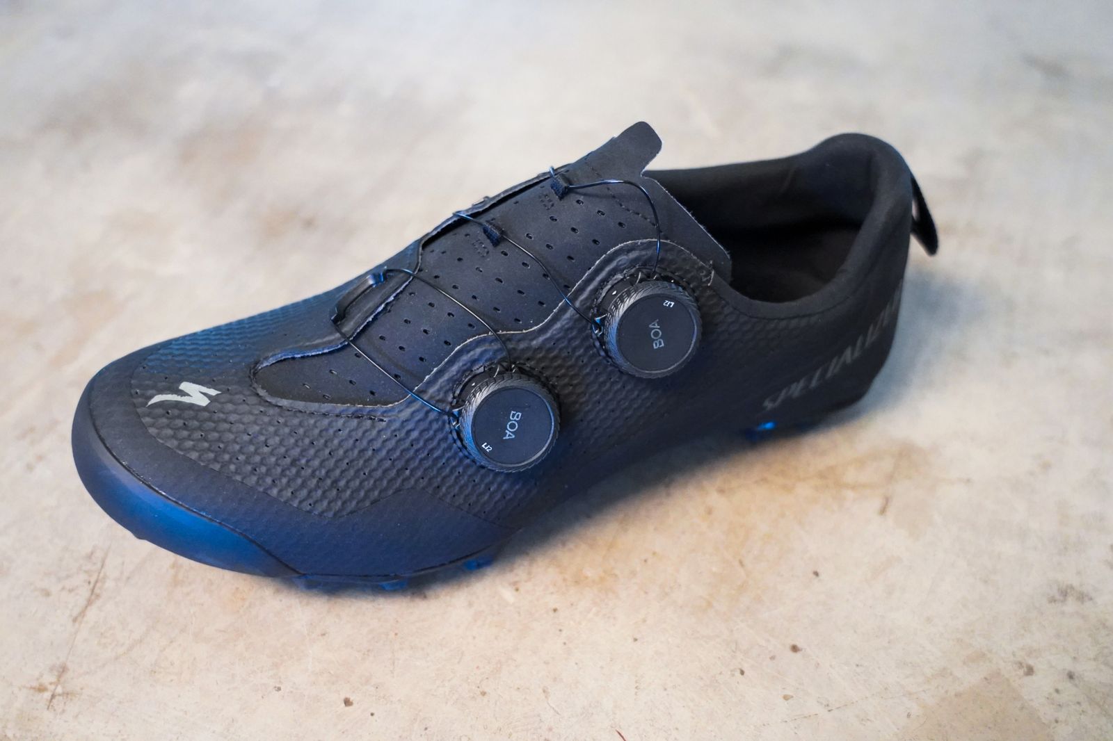 A first look at Specialized's revamped family of Recon off-road shoes ...
