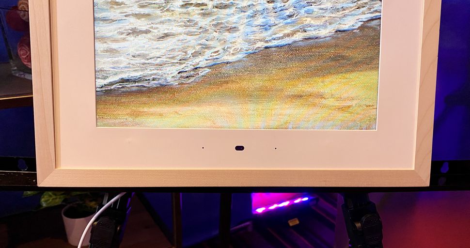 Lenovo Smart Frame hands-on review | Tom's Guide