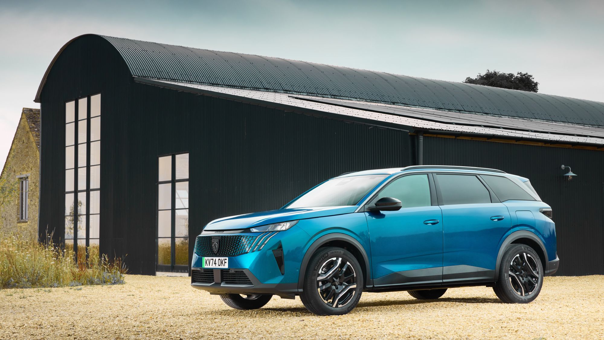 Everything You Need To Know About The New PEUGEOT E-5008 | Marie Claire UK