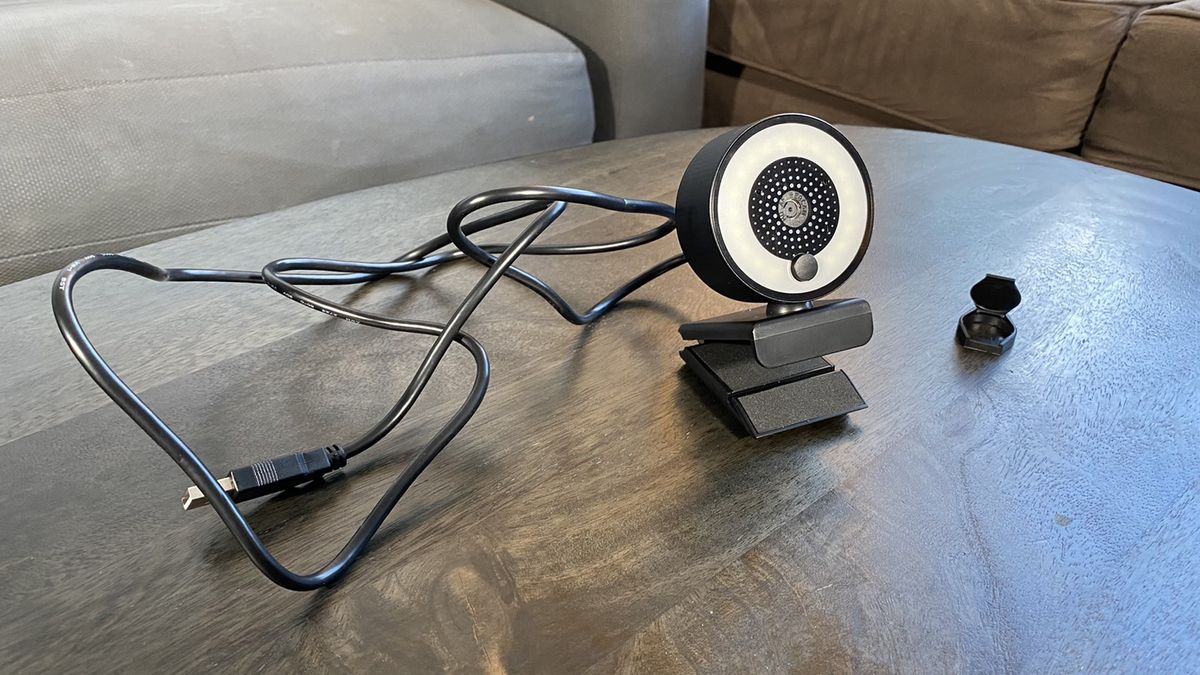 Monoprice Workstream 2K Webcam Review: A Bulky Blunder | Tom's Hardware