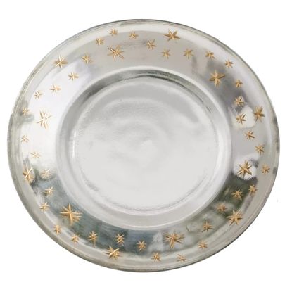 We Explain: What Is a Charger Plate? And Why Should You Care? | Livingetc