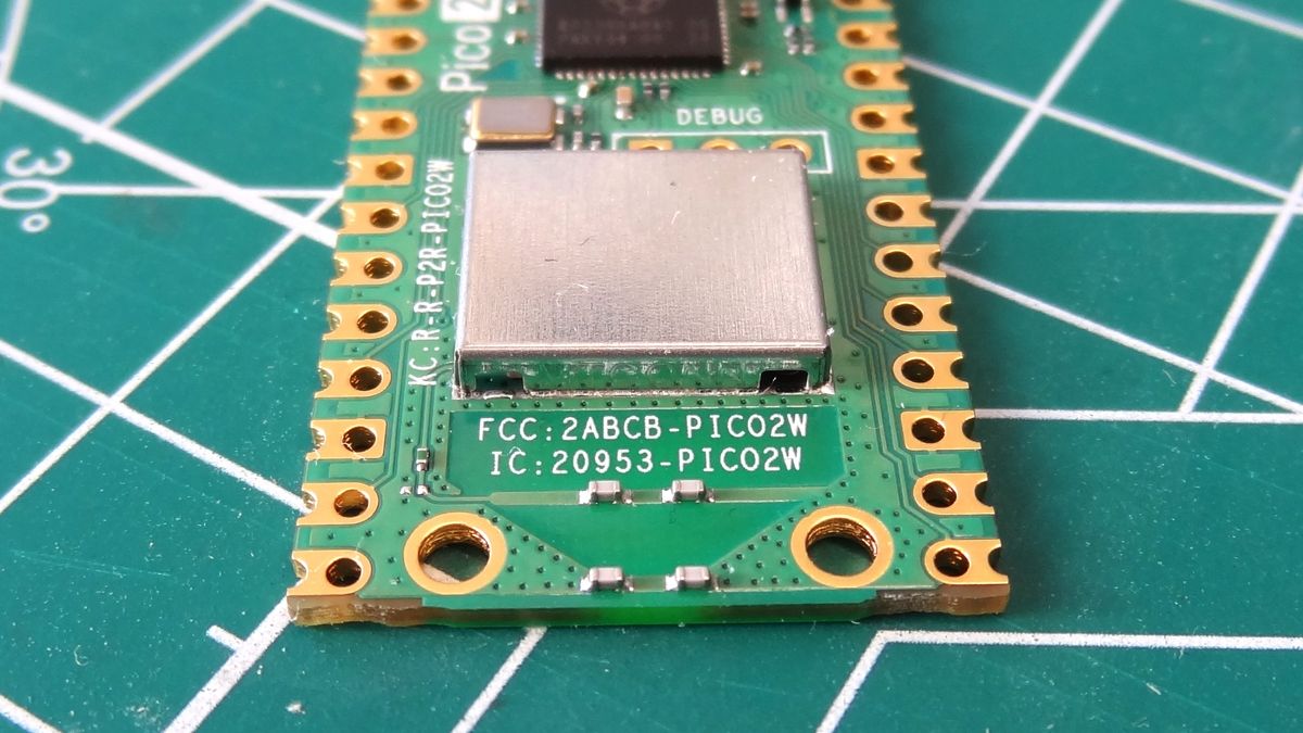 Raspberry Pi Pico 2 W Review: The RP2350 goes wireless | Tom's Hardware