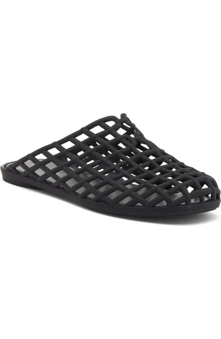 7 Incredibly Stylish Sandal Trends to Try in 2025 | Who What Wear