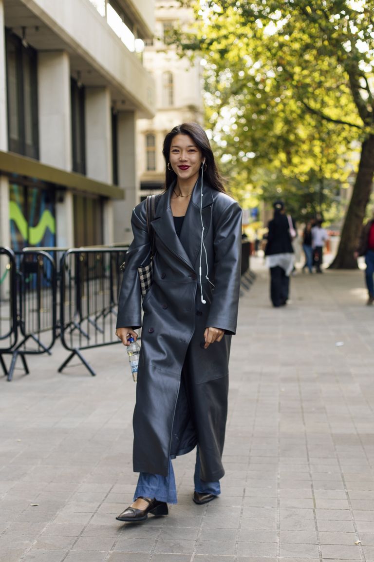 9 Classic Street Style Outfits That Are So Easy To Copy | Who What Wear