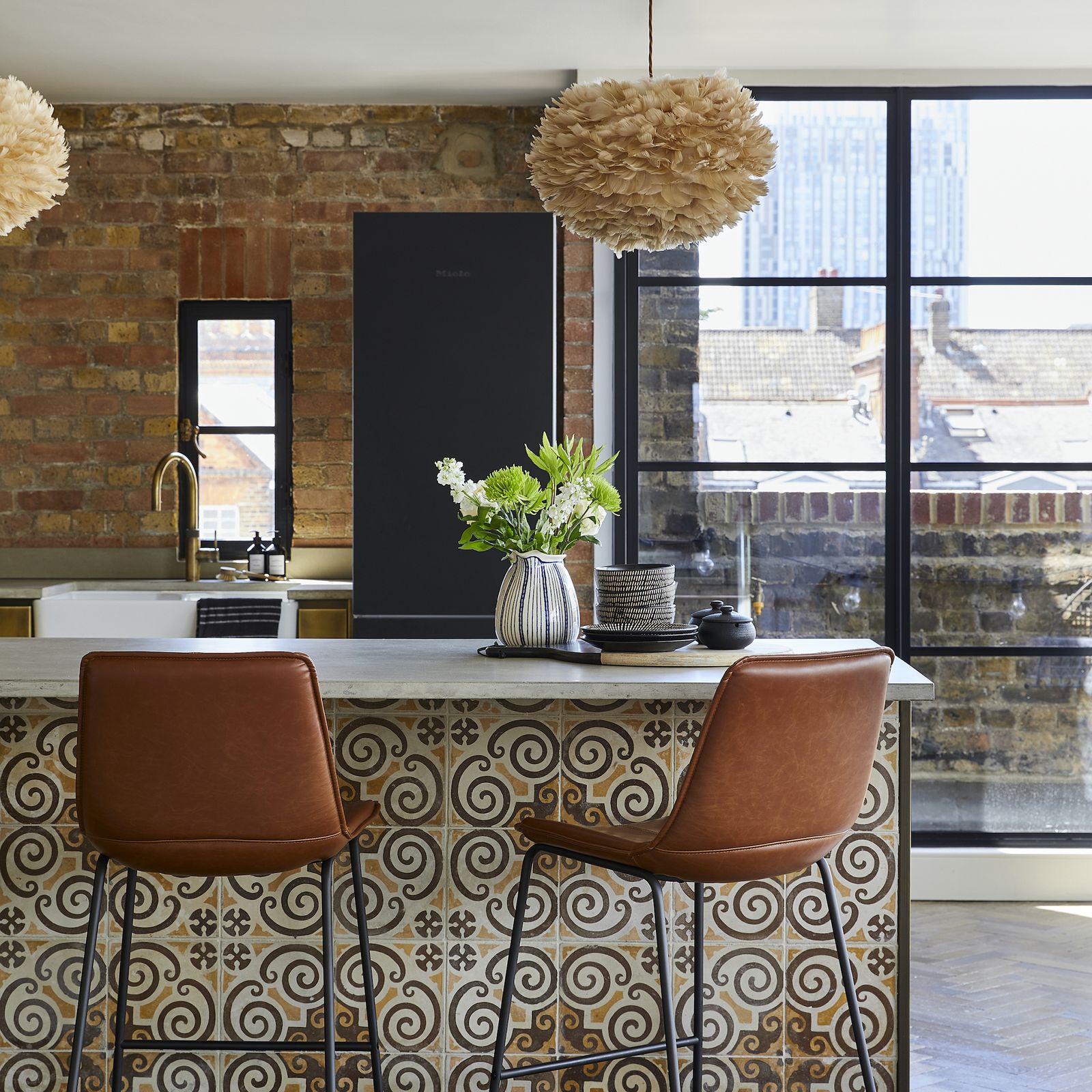 Breakfast bar ideas to make your kitchen more flexible | Ideal Home