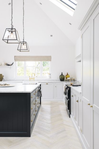 Shaker kitchens: design tips and ideas to create your classic kitchen ...