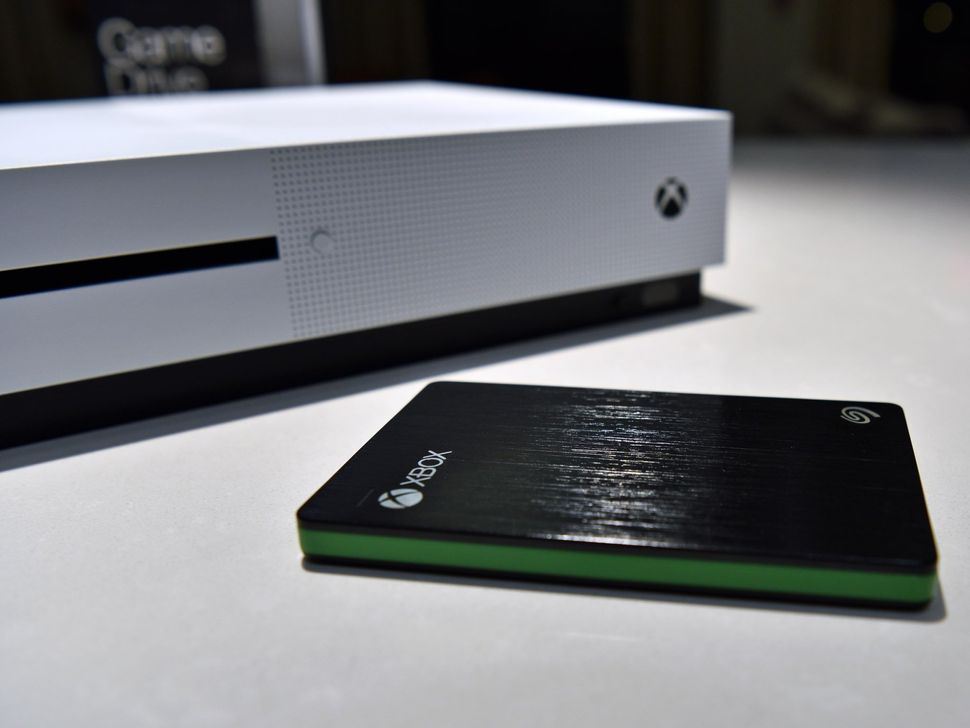 Xbox Series X game storage explained: USB HDDs, Xbox Velocity ...
