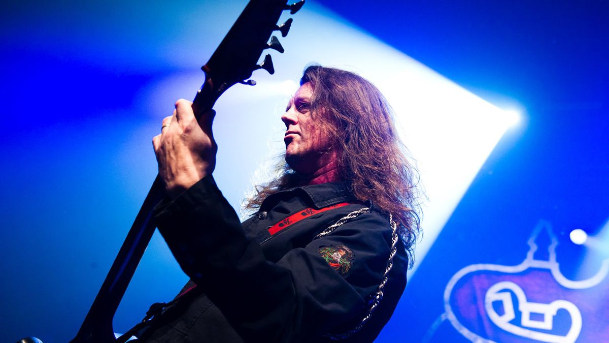 Saxon's Nibbs Carter leaves tour over 'family emergency' | Louder