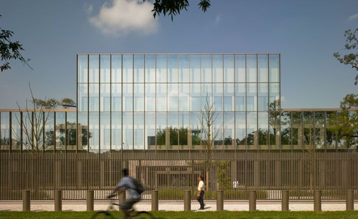 New British Embassy in Warsaw | Wallpaper