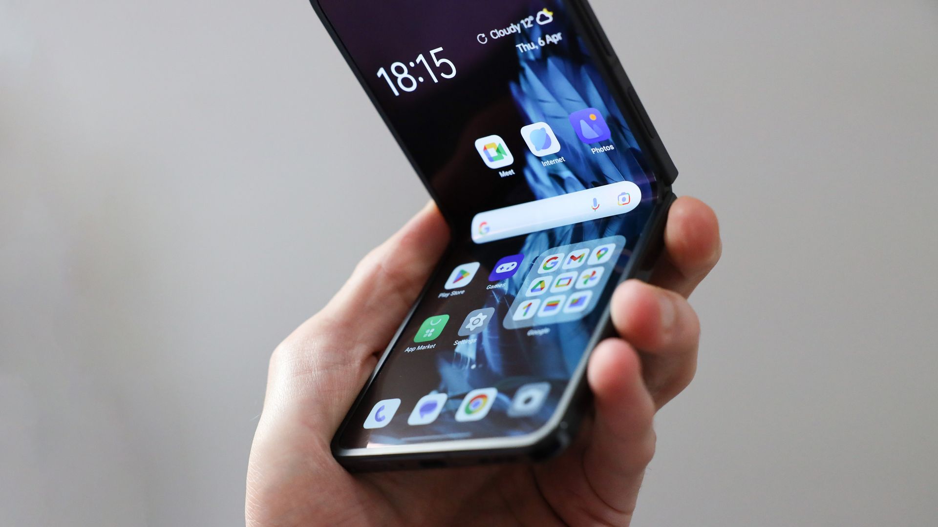 Best flip phones & best fold phones | Digital Camera World