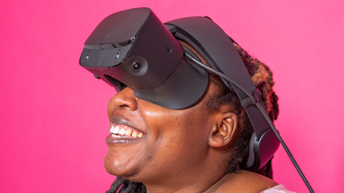 Oculus Rift S vs. HTC Vive Cosmos: Which VR headset wins? | Laptop Mag