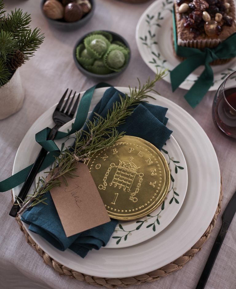 How to set a table: get ready for festive feasting with these tips and ...