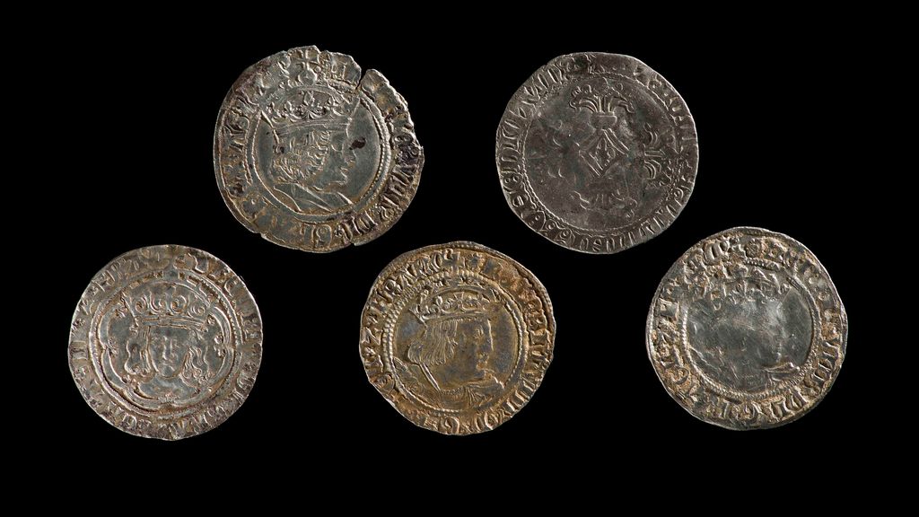 Medieval gold coin hoards and skull ring discovered in Wales | Live Science