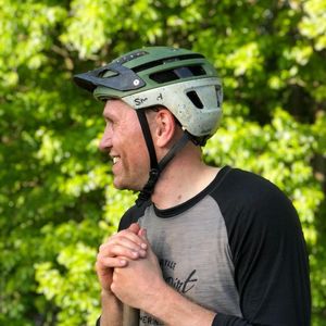 Best MTB body armor 2024 – we test the 6 top options for protection and ...