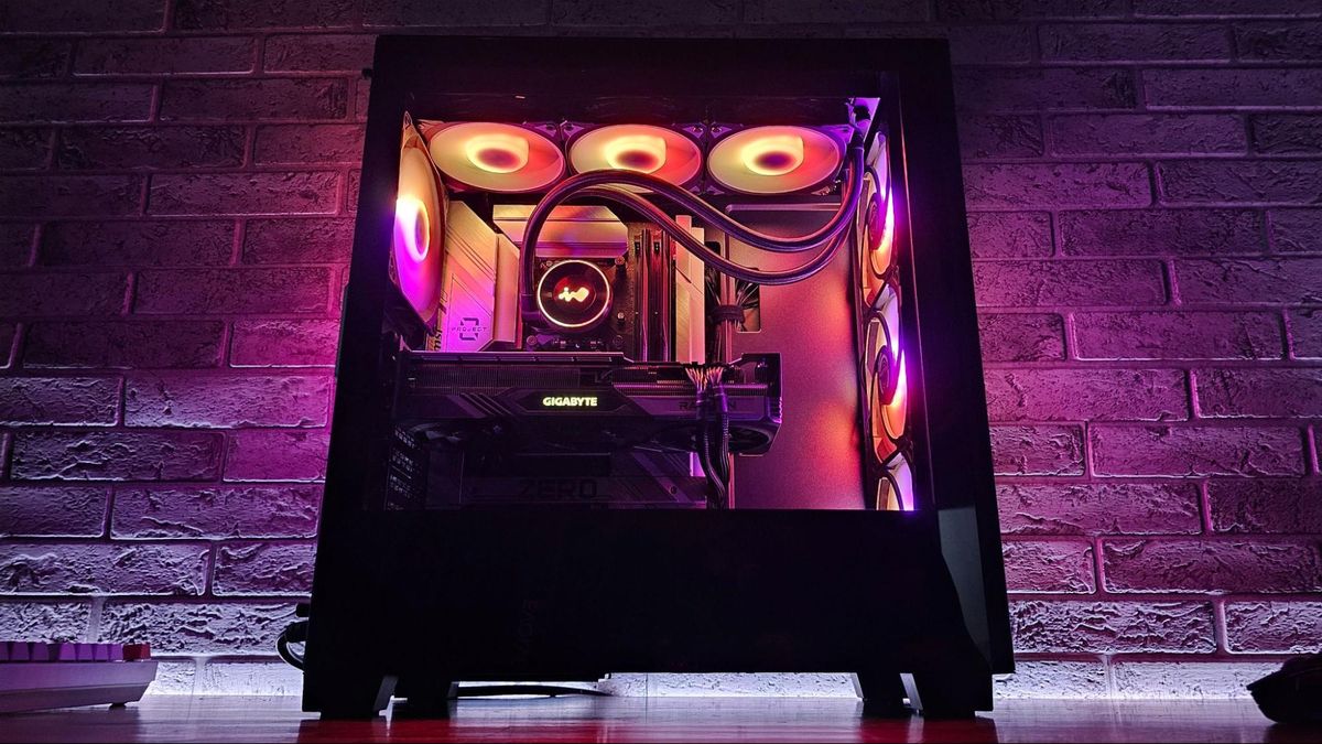 Hands-On with Phanteks' XT Pro Ultra PC case: Modern features with lots ...