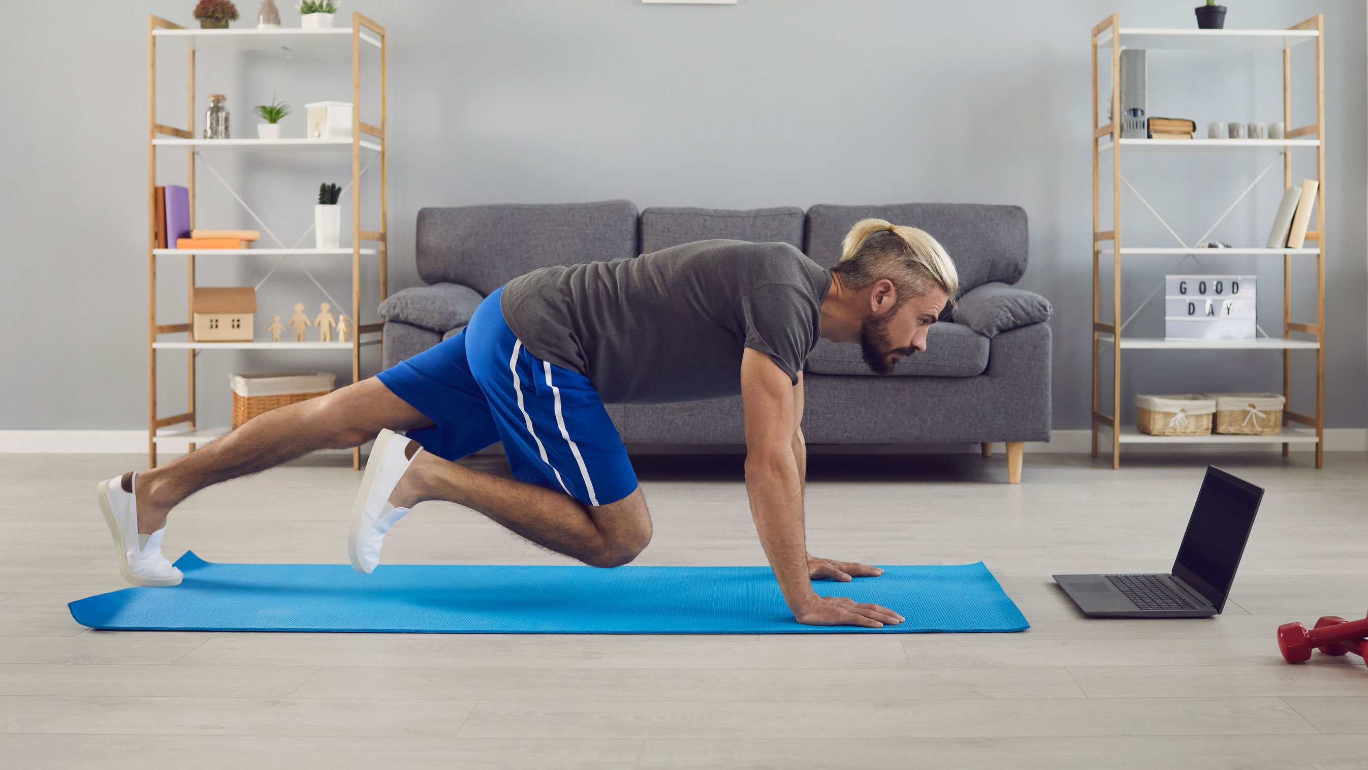 I Did 100 Mountain Climbers Every Day For A Week Here Are Four Things
