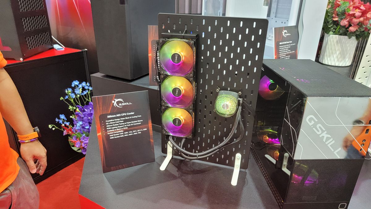 G.Skill Pyramid PC Has Core i9-13900K Running at 7 GHz, RAM at 10,000 ...