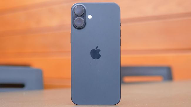 Apple iPhone 16 Plus review: Not as big as the Max, not as pricey ...