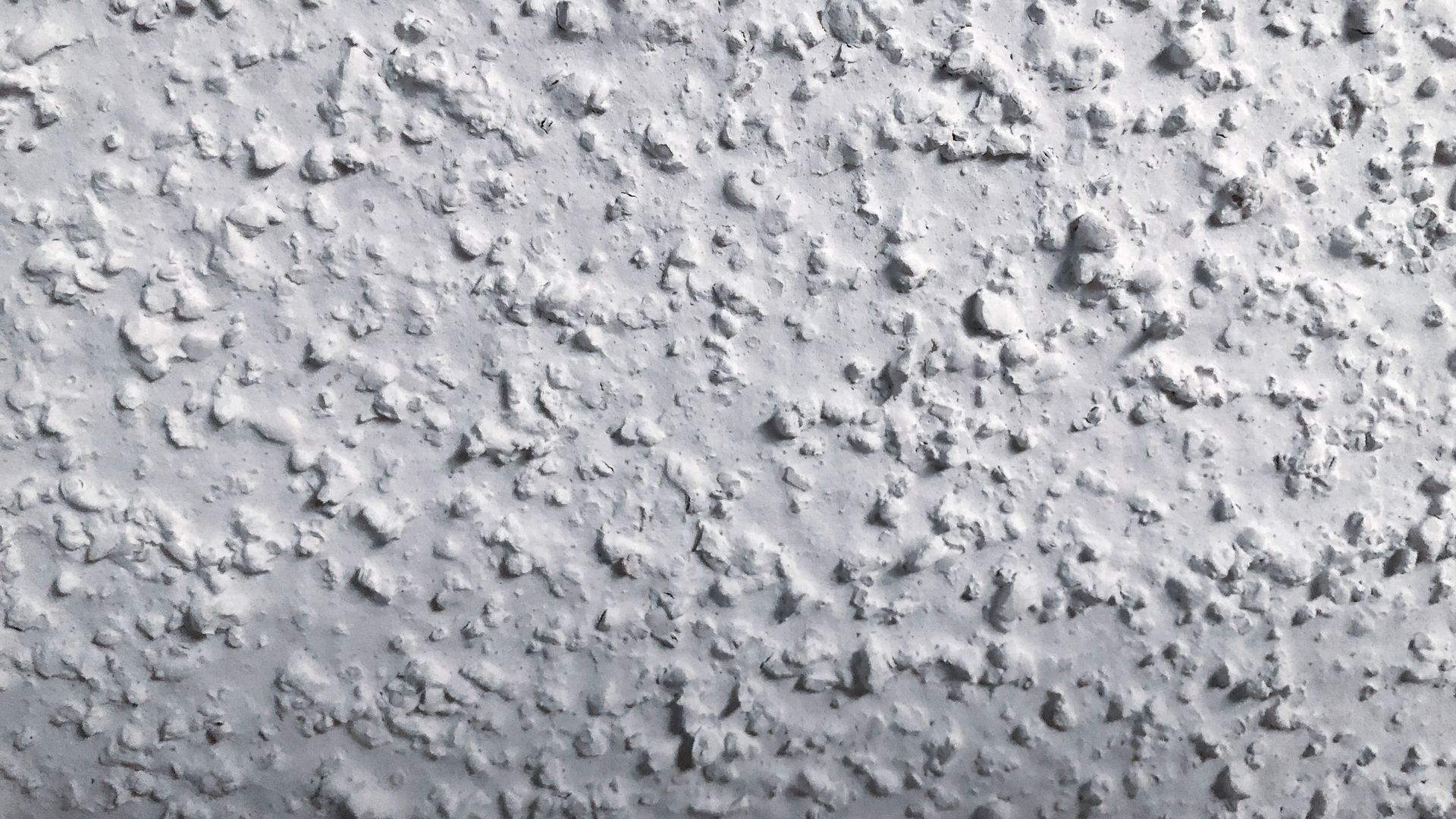 How to paint a popcorn ceiling in 6 steps | Homes and Gardens