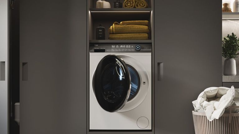 An essential guide to washing machine settings | Homes and Gardens