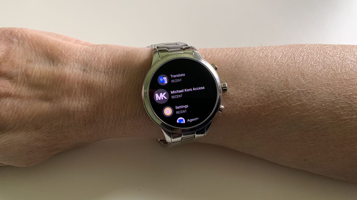 What's it like to use? - Michael Kors Access Runway review - Page 2 ...