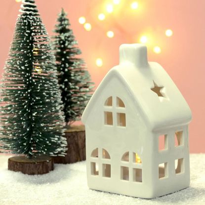 The Christmas light-up house trend is major this year | Ideal Home