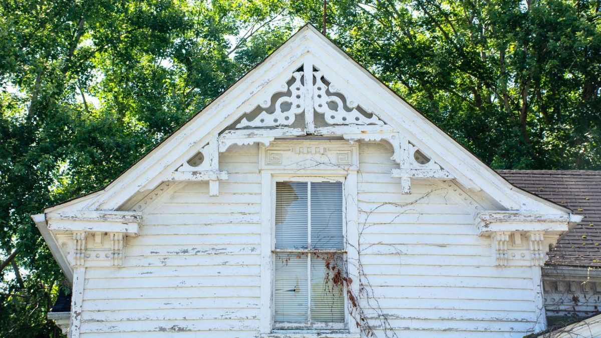 What to look for in a fixer-upper home: tips from experts | Homes and ...