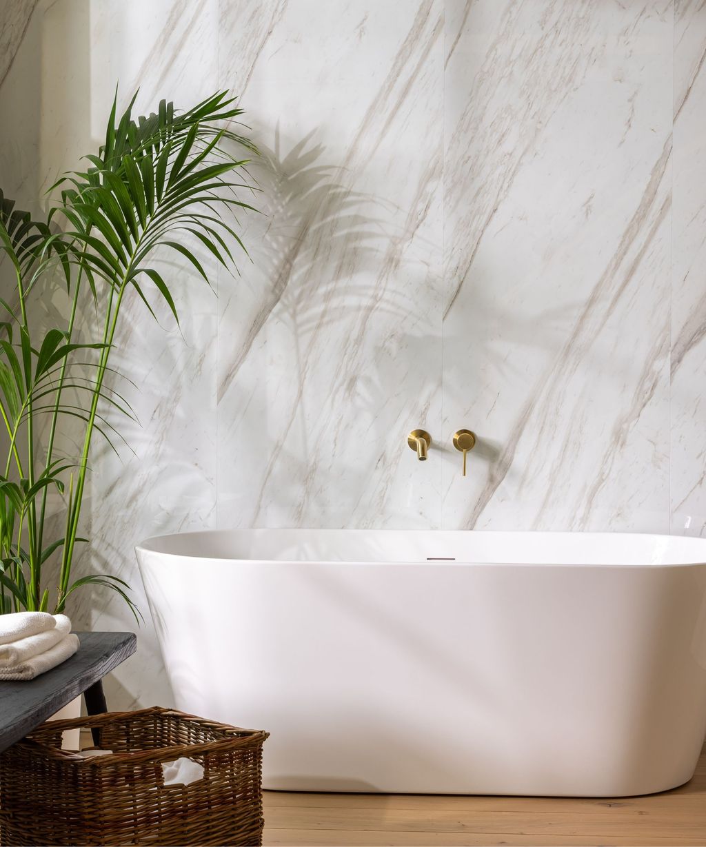 13 wet wall bathroom ideas for a stylish alternative to tiles ...