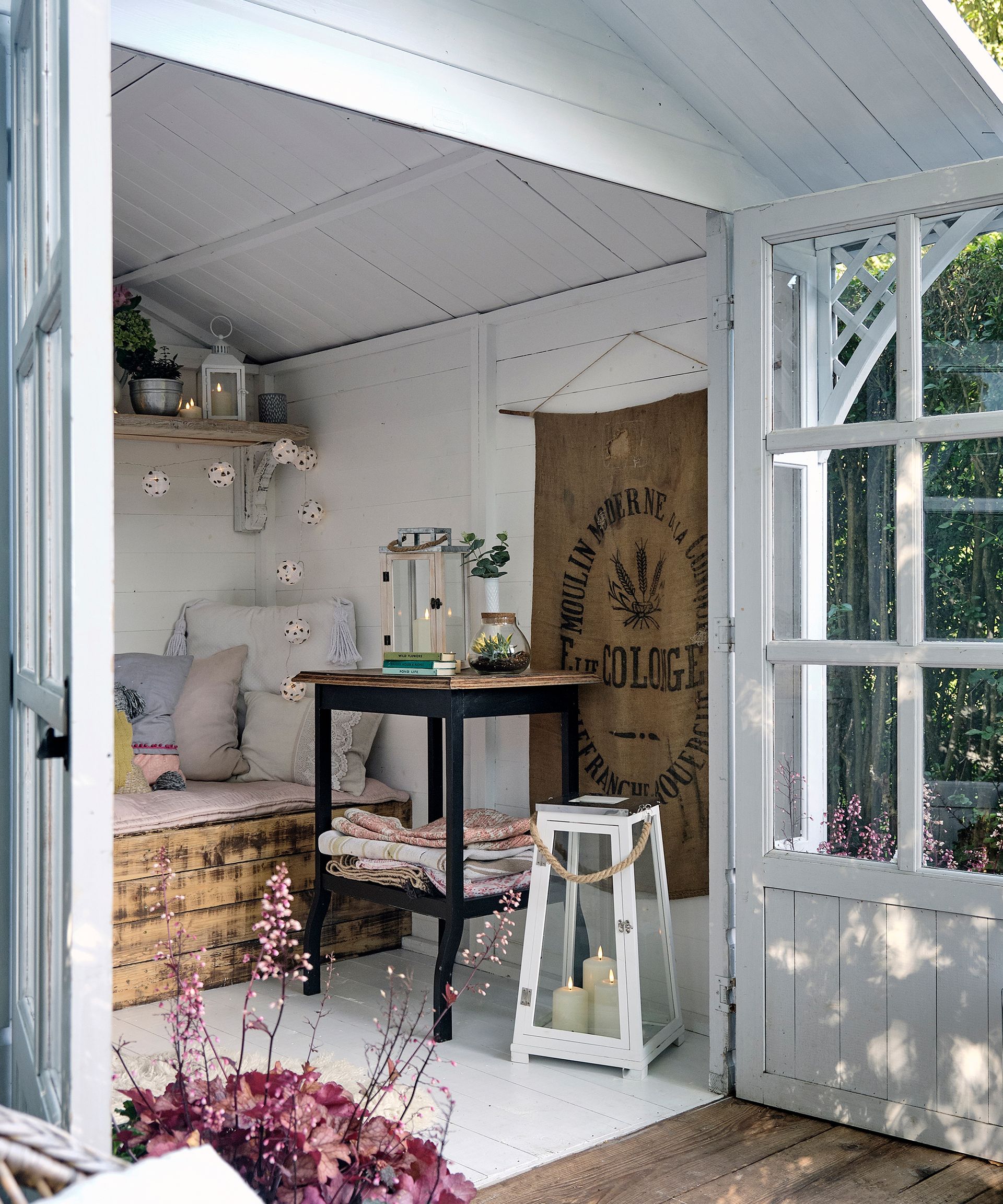 13 striking shed paint ideas for a speedy garden update | Real Homes