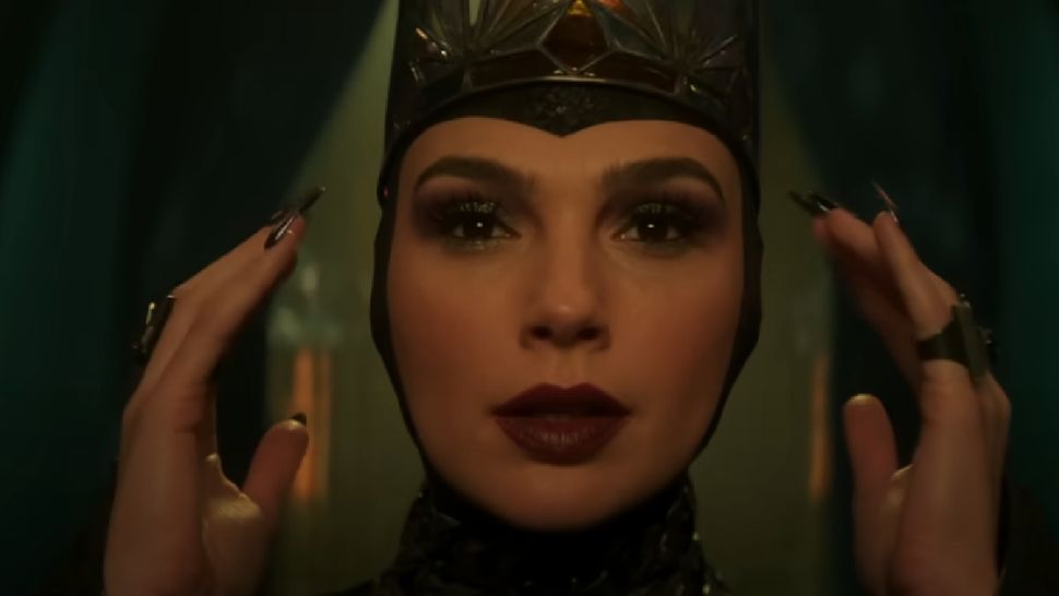 Gal Gadot Provides Clarity After Claiming Snow White Bombed Due To Political-Related ‘Pressure ...