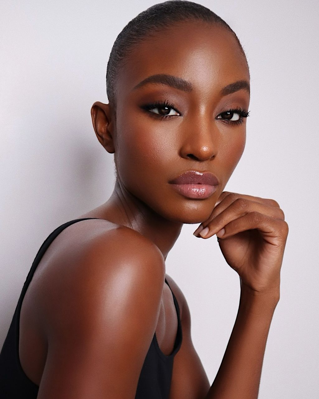 The Biggest Eyebrow Trends of 2024, Straight From an Expert | Who What Wear