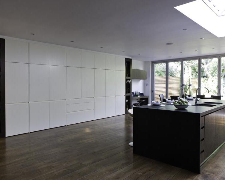 Kitchen TV ideas - how to include a television stylishly | Livingetc