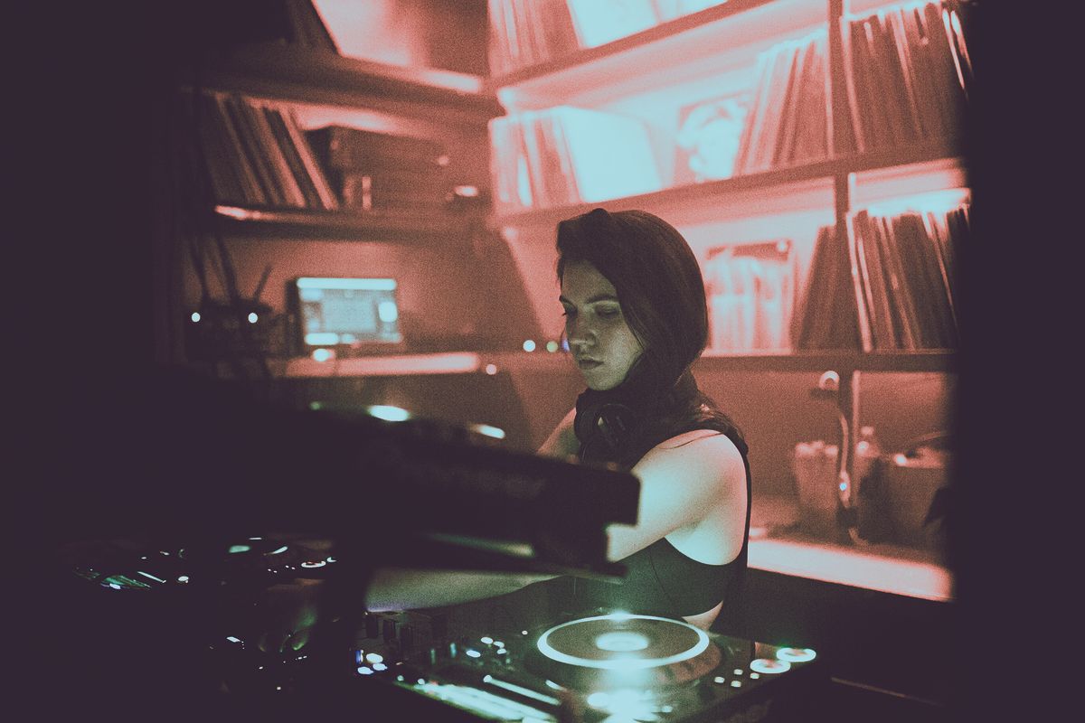 QRTR: "It made sense to have ready-made effect chains and custom sounds ...