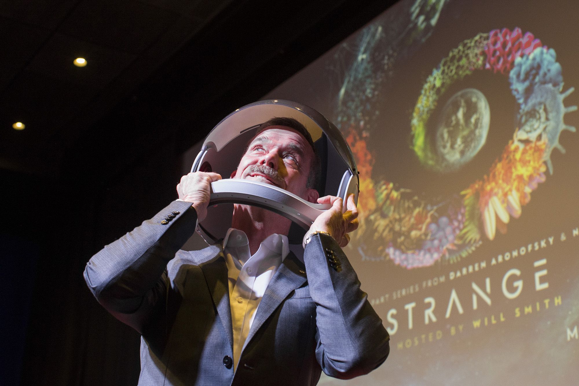 Earth Stars in Nat Geo Channel's 'One Strange Rock' Premiere ...