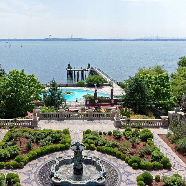 Take a look inside the Great Gatsby movie mansion | Ideal Home