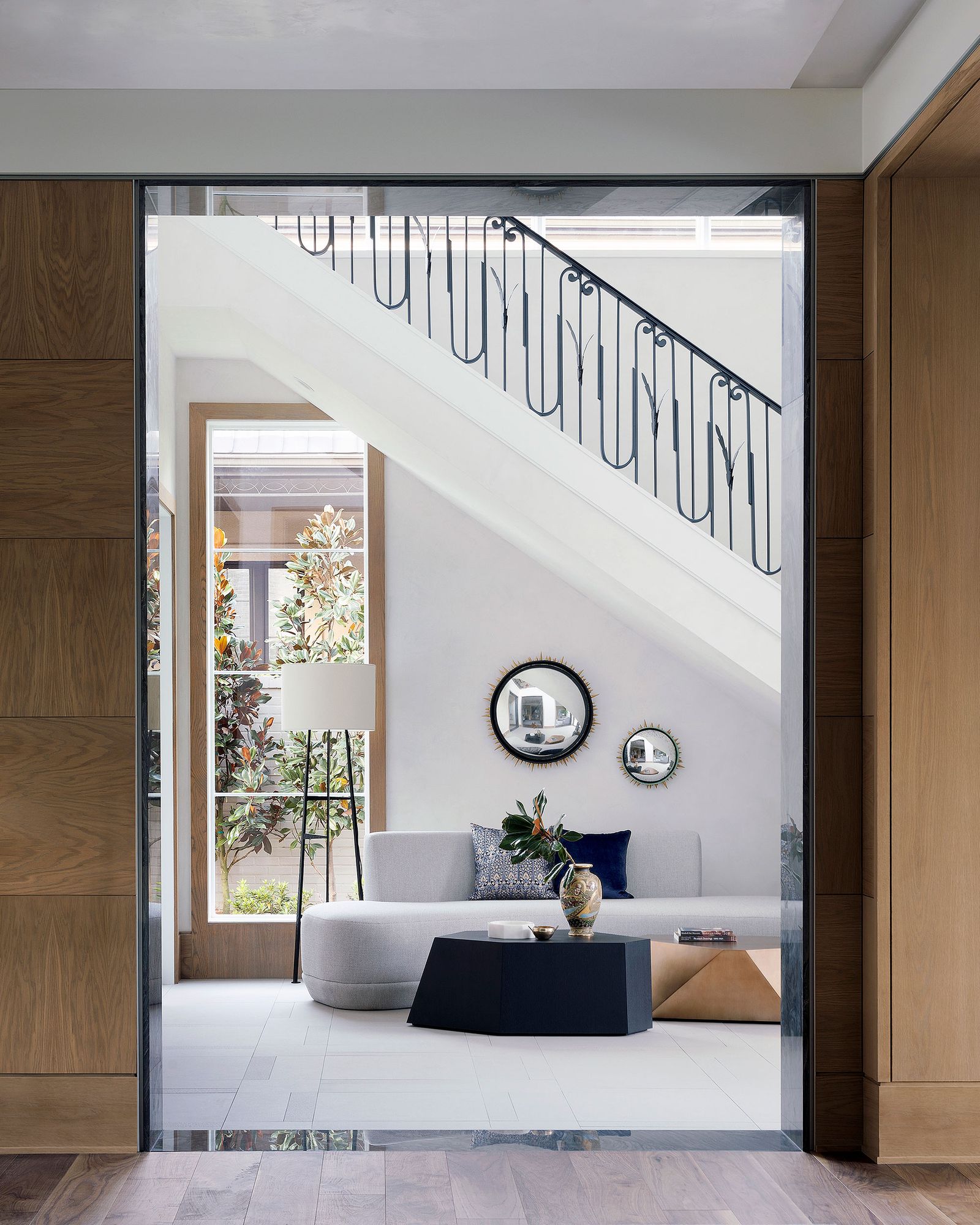 Calm colors and spacious rooms let art and architecture shine in this ...