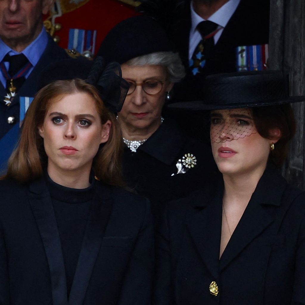 Sarah Ferguson Is “On the Brink of a Breakdown” as Her Daughters Have ...
