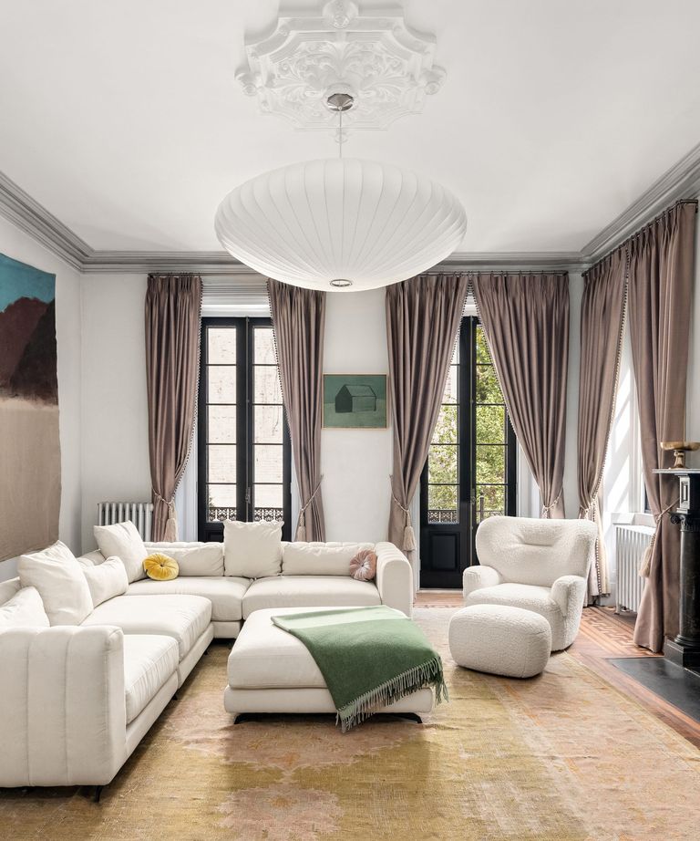 Inside Barack and Michelle Obama's Martha's Vineyard home | Homes and ...