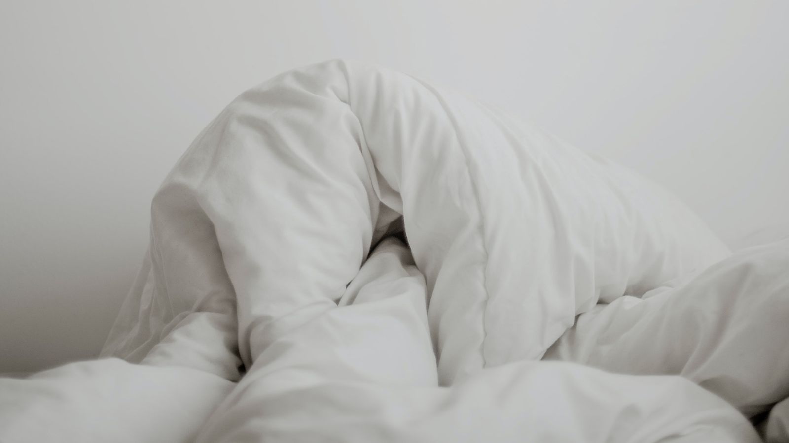 Down vs synthetic vs wool duvet: here's how to choose the right ...
