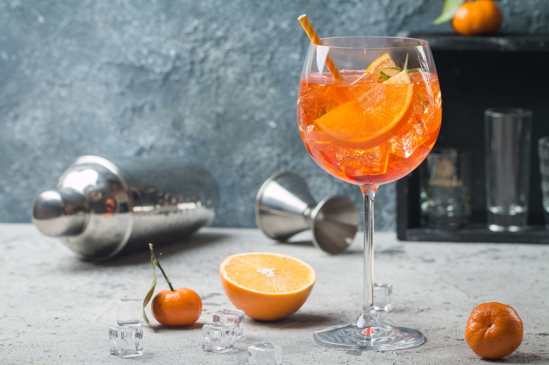 7 classic cocktail recipes everyone should master | Real Homes
