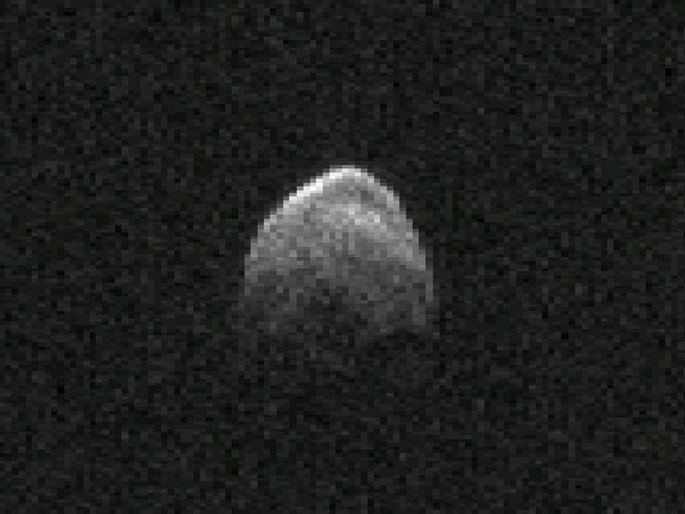 Photos: Huge Asteroid 2005 YU55 Flies Close By Earth in Nov. 2011 | Space